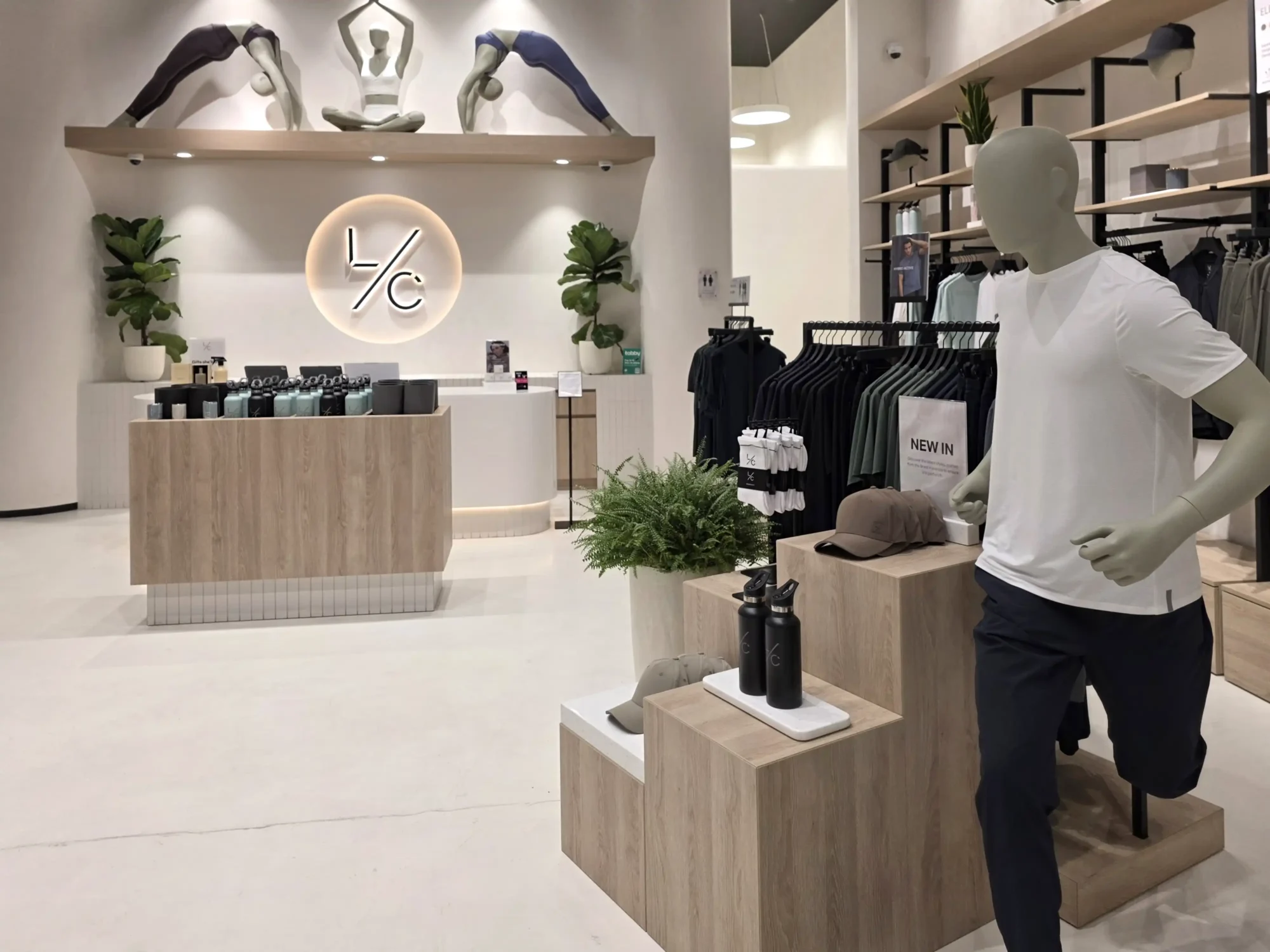 Photos | Microcement Flooring L/C's Premium Dubai Retail